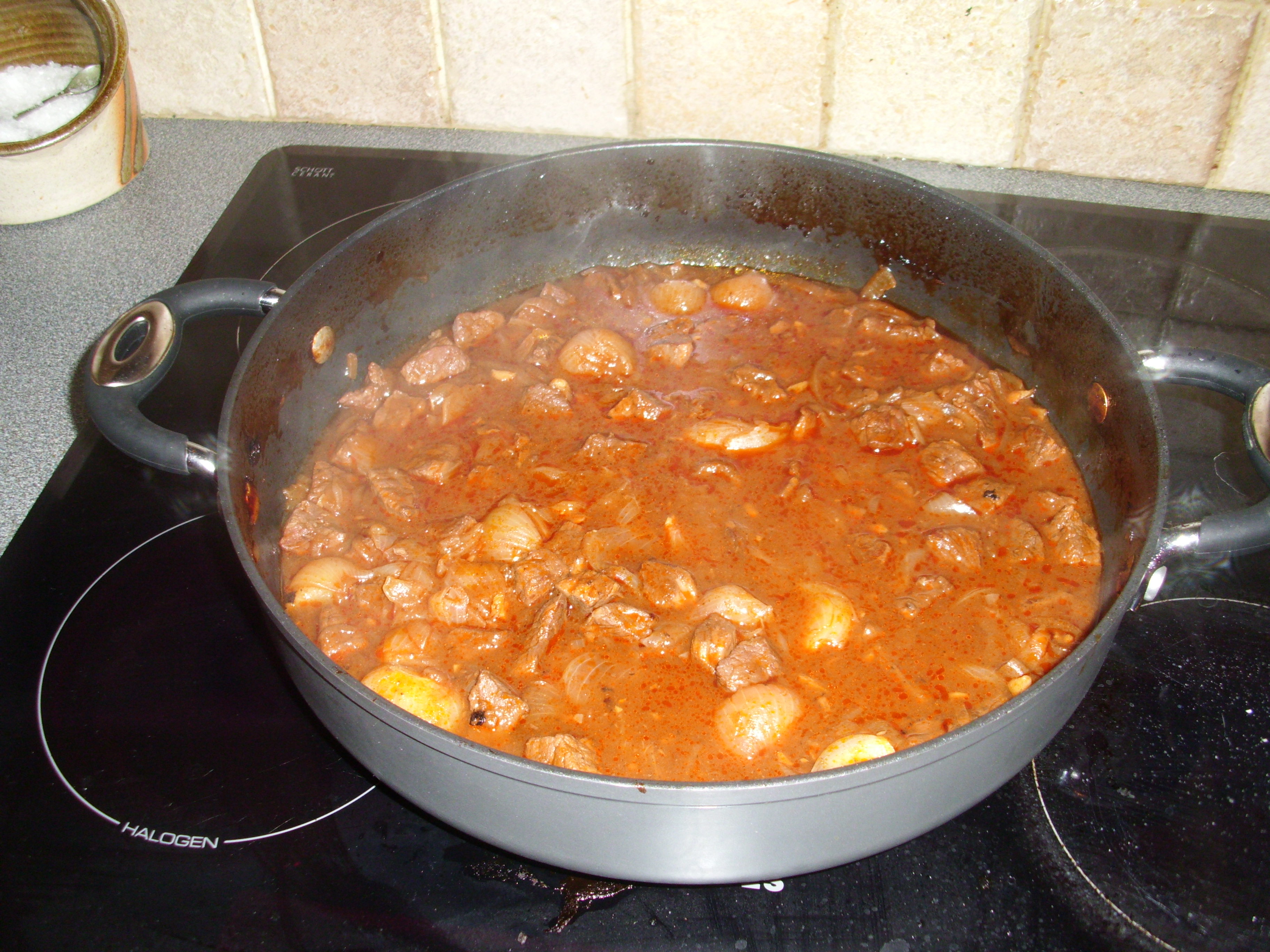 Beef Stifatho, a fantastic Greek casserole! | Tasty Advice